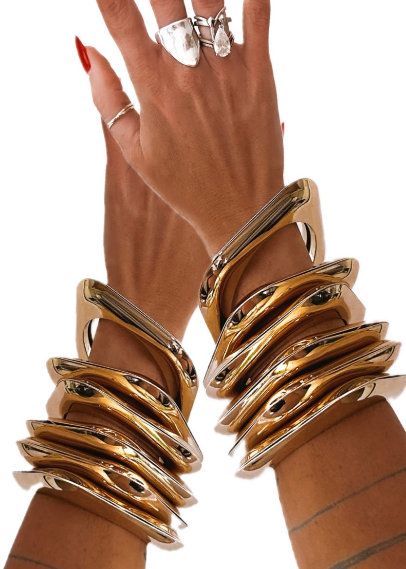 FINAL SALE: JOINING FORCES STATEMENT BRACELET – Pebby Forevee