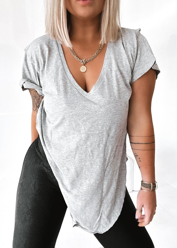 PREMIUM PLUNGE V-NECK SIDE SLIT TOP – Pebby Forevee