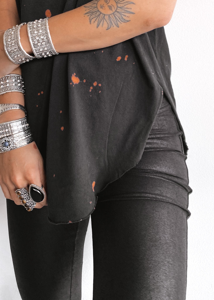 WIFEY BLEACHED OUT SIDE SLIT TEE – Pebby Forevee