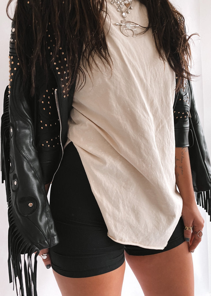 PEBBY BASICS IVORY SIDE SLIT TEE – Pebby Forevee