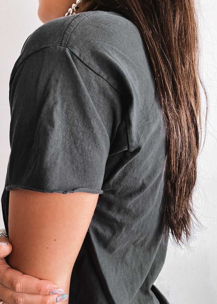 PEBBY BASICS BLACK SIDE SLIT TEE – Pebby Forevee